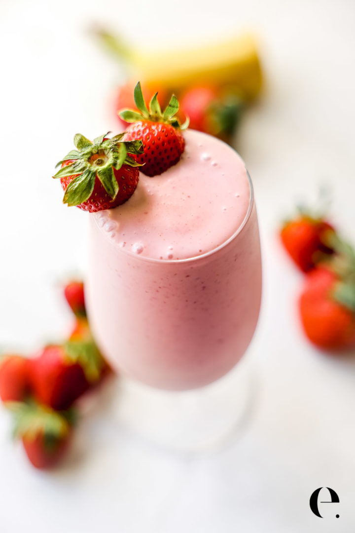 Perfect Strawberry Yogurt Smoothie | Elizabeth Rider