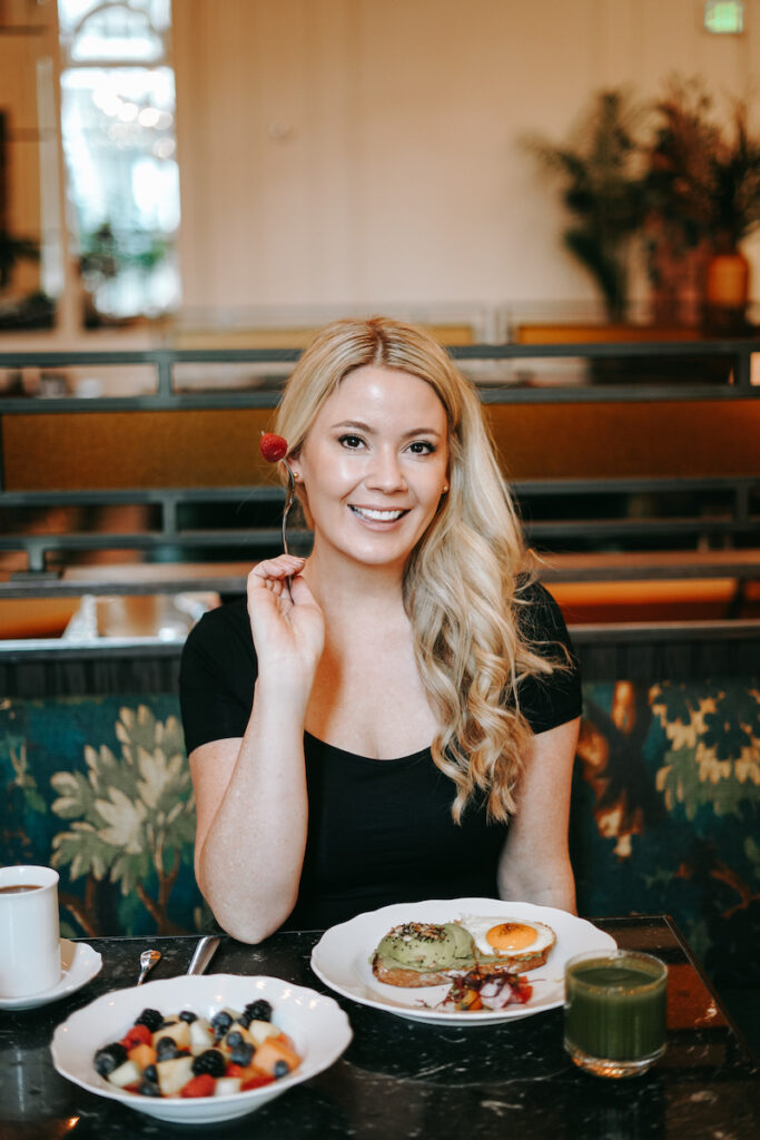 Intuitive Eating: 10 Steps to Eating Mindfully & Joyfully | Elizabeth Rider