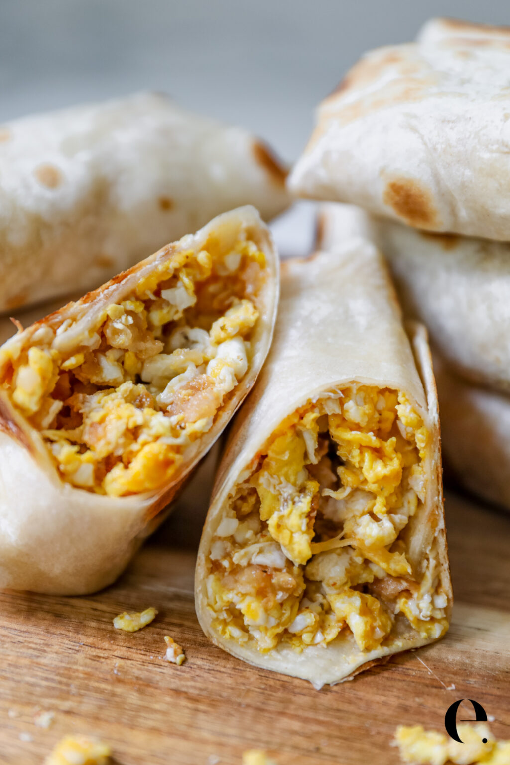 Easy Breakfast Burrito Recipe (5 Ingredients) | Elizabeth Rider
